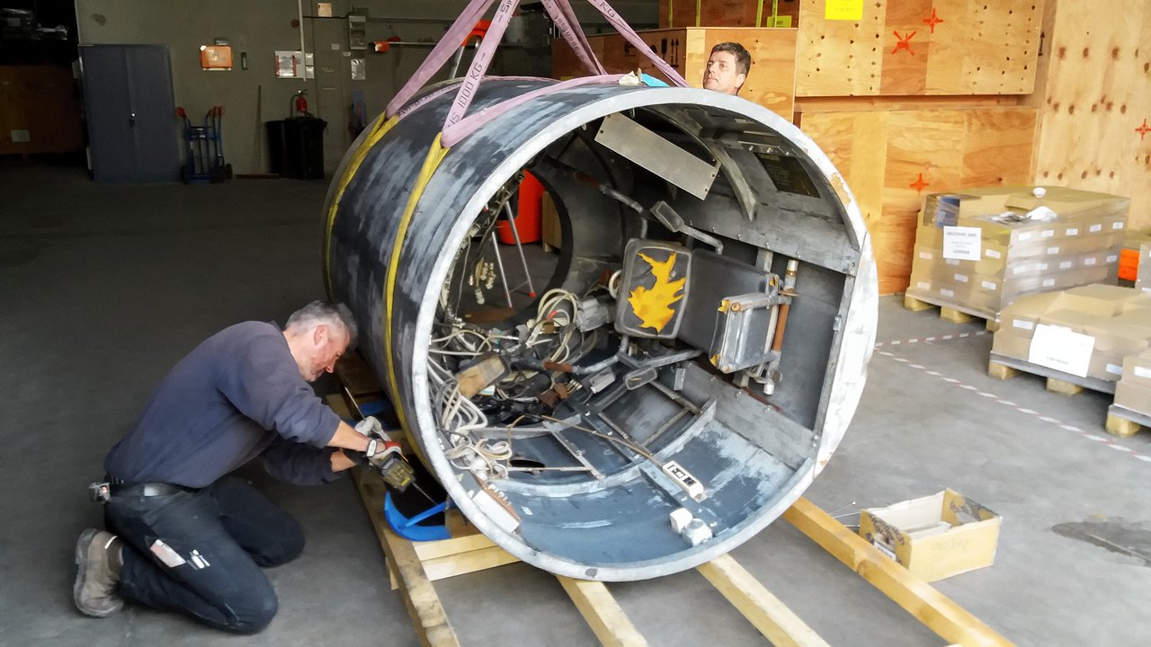 Prime focus cage | ESO Deutschland