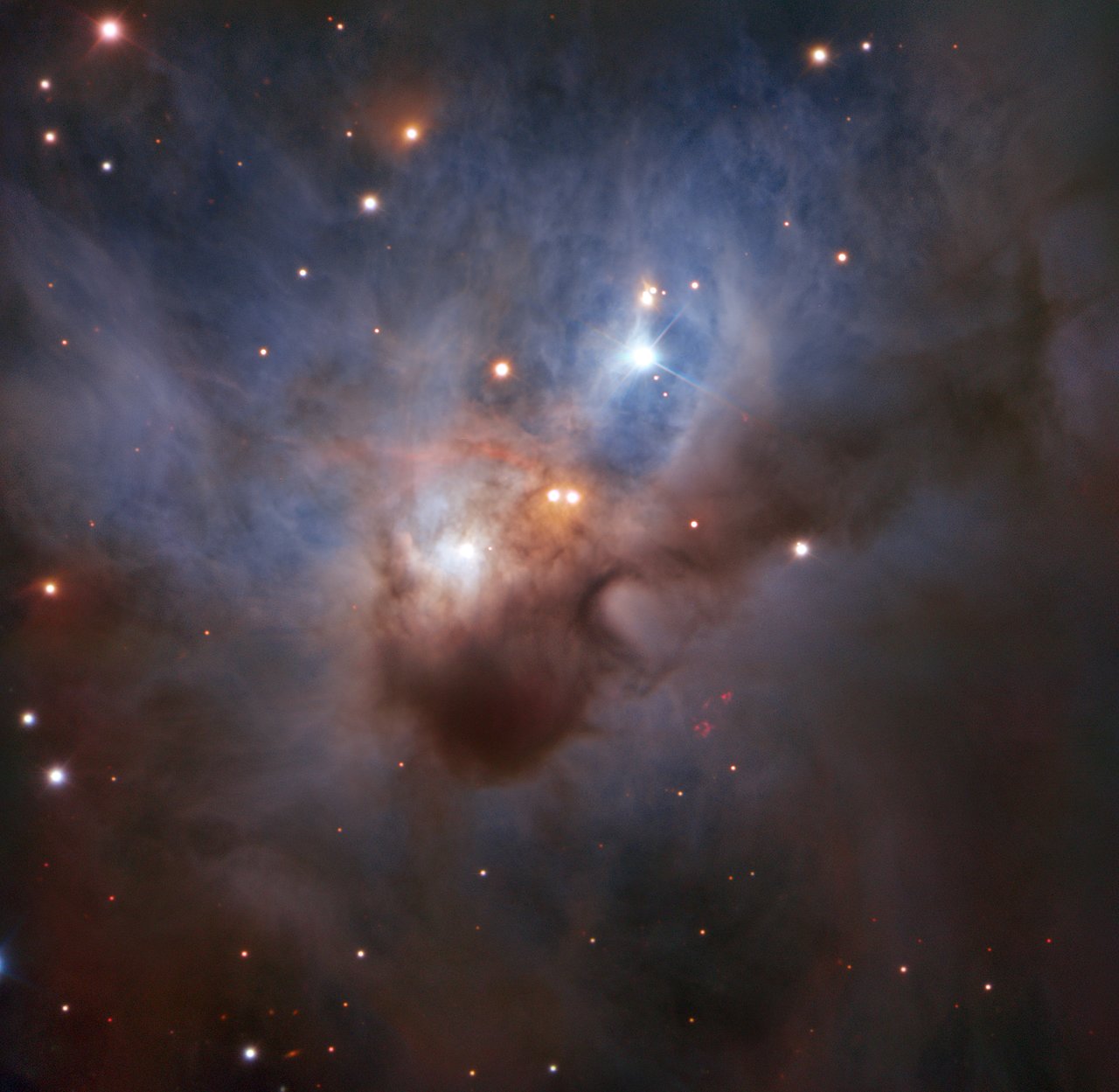 A Cosmic Bat in Flight | ESO