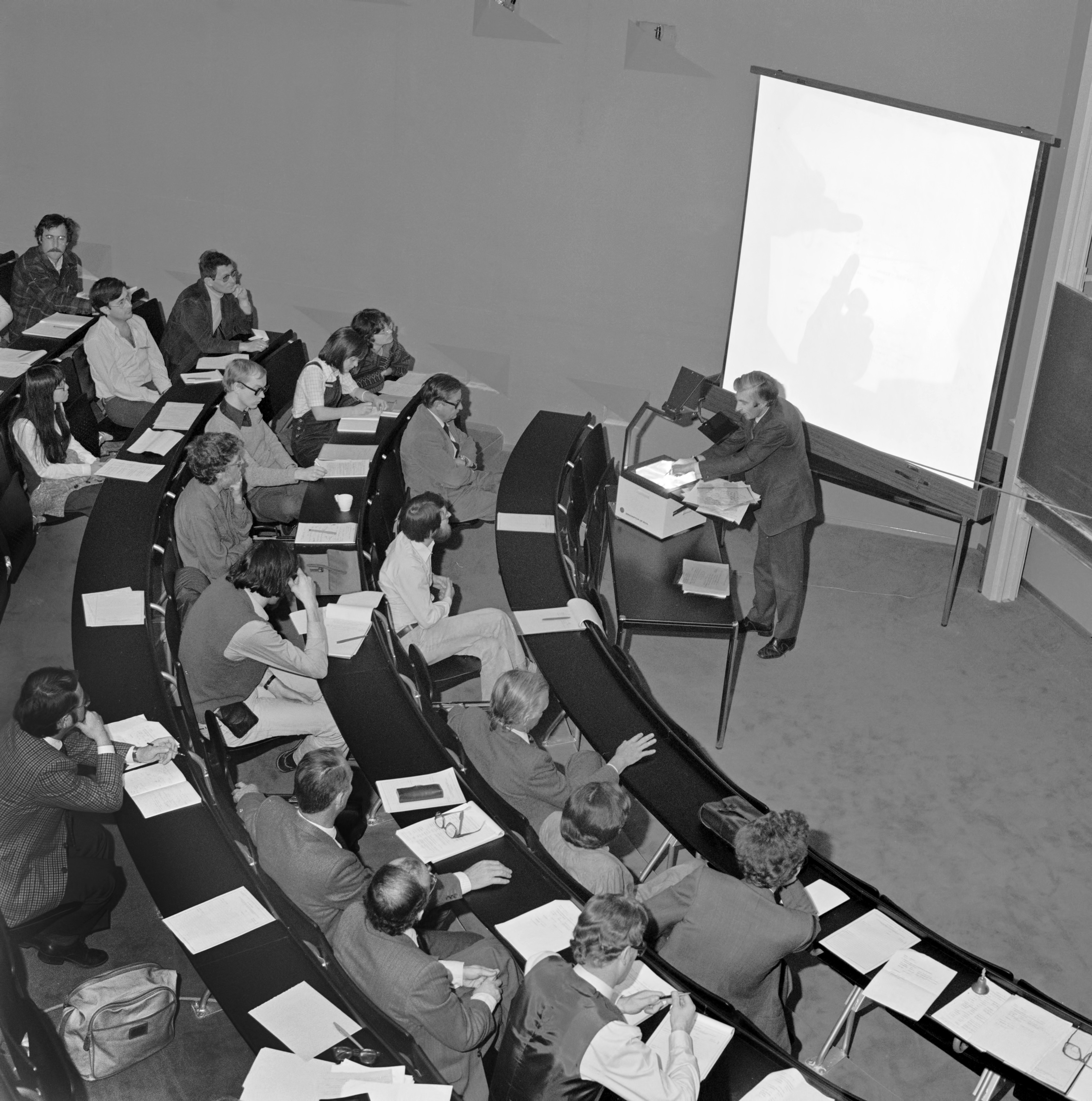 First colloquium at ESO HQ, 1980 | ESO Suisse