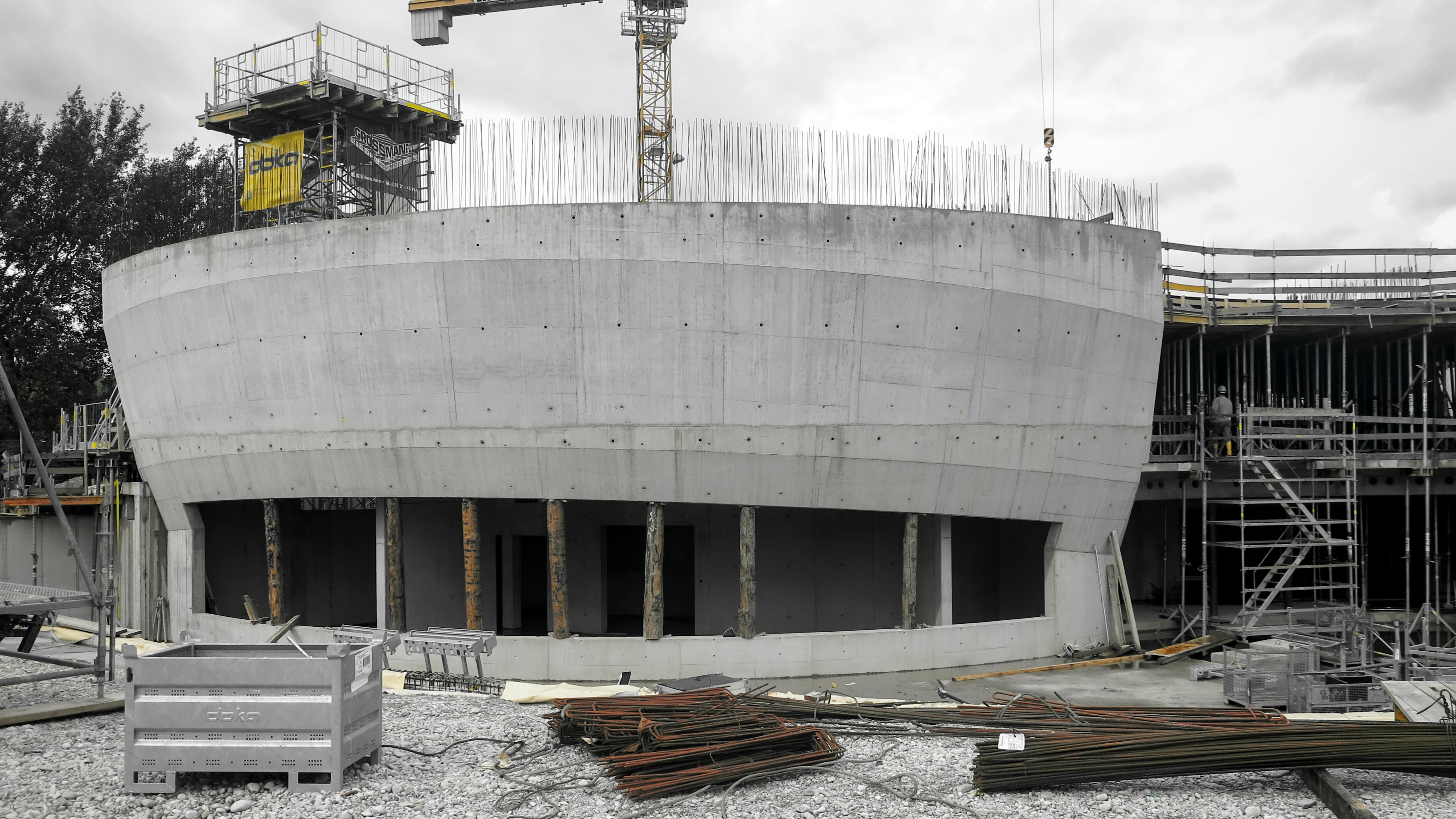 The skeleton of the ESO Supernova | ESO Suisse