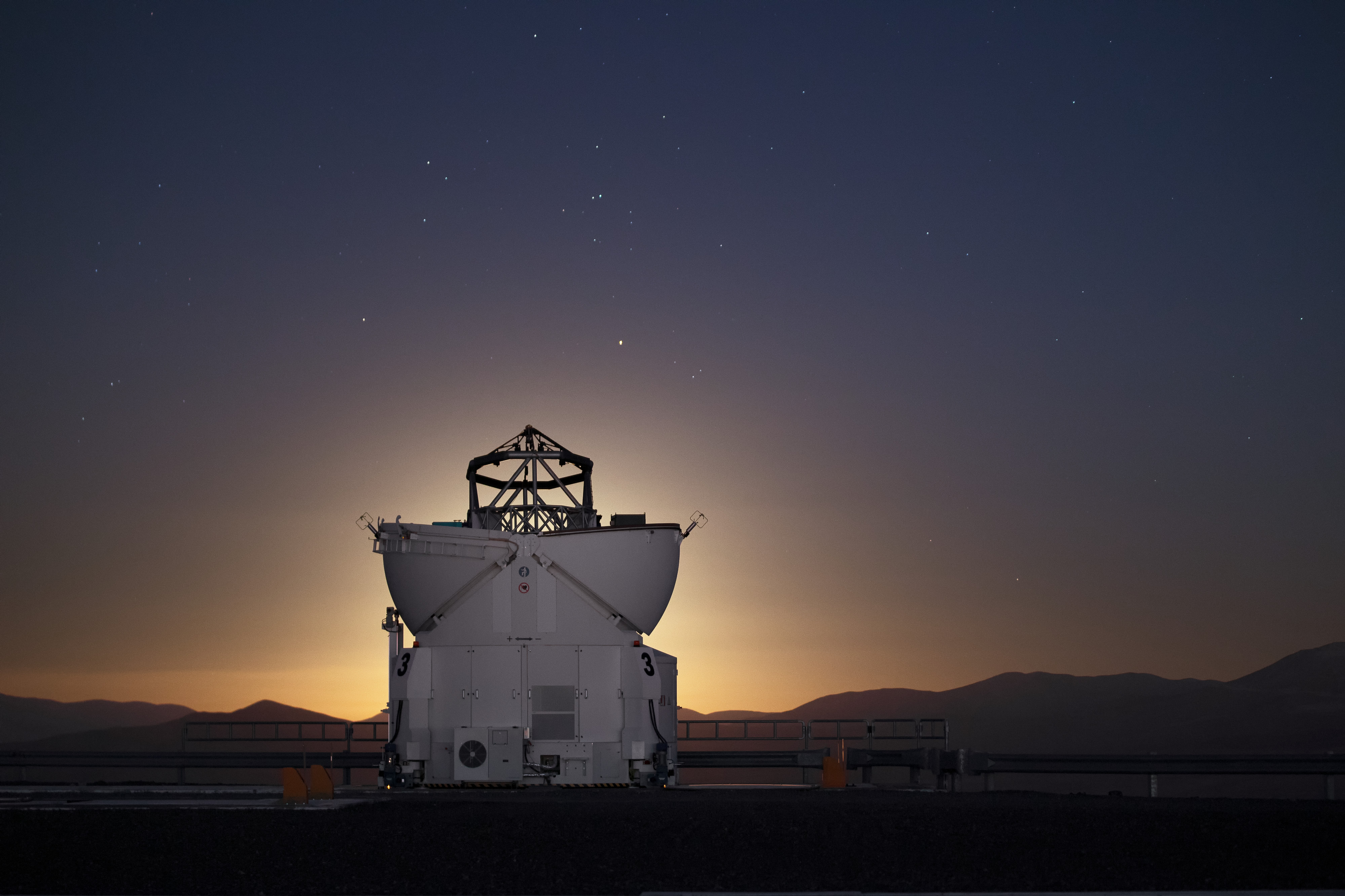 Auxiliary Telescope blocks out the Moon | ESO
