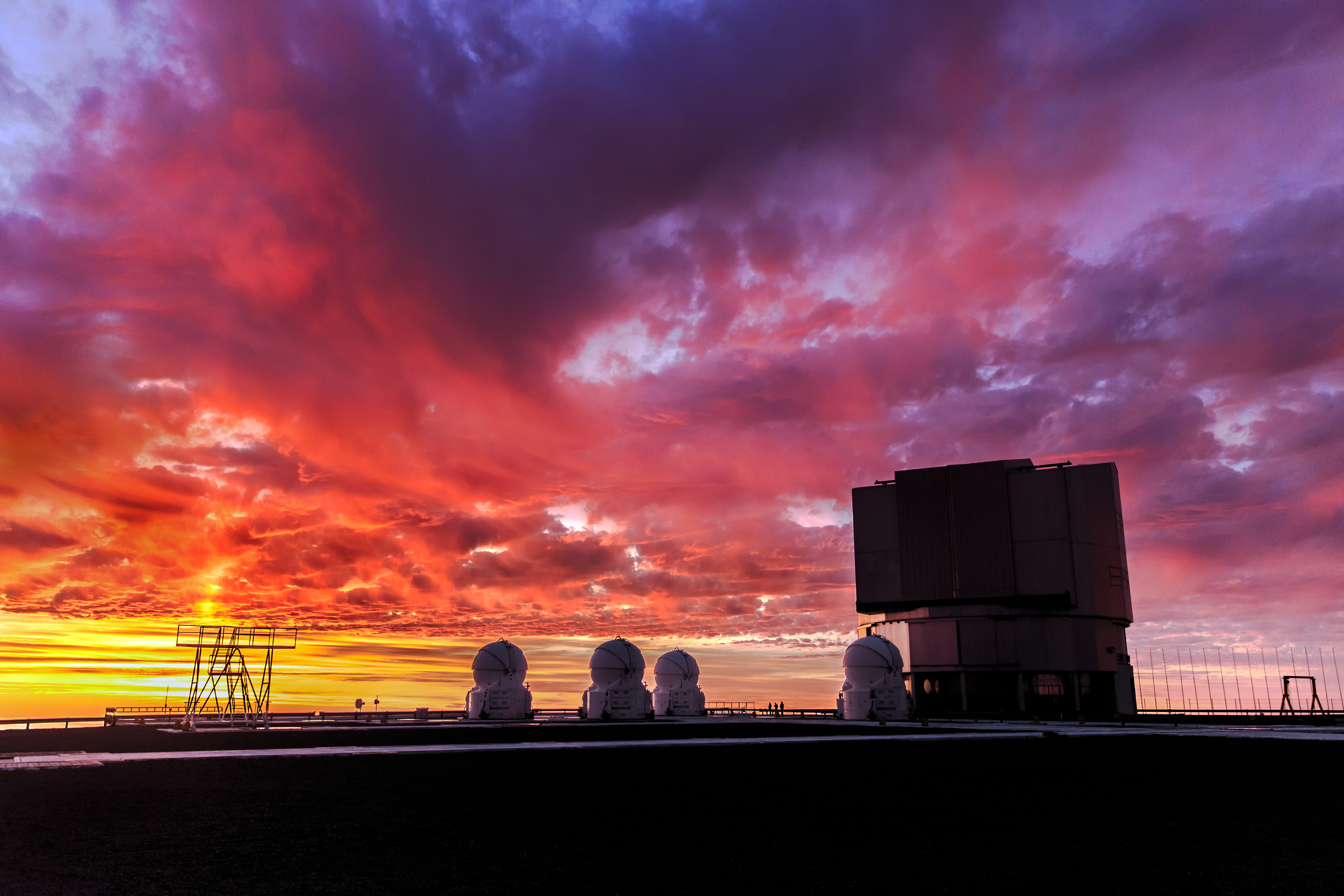 Sun pillar at Paranal | ESO Ireland