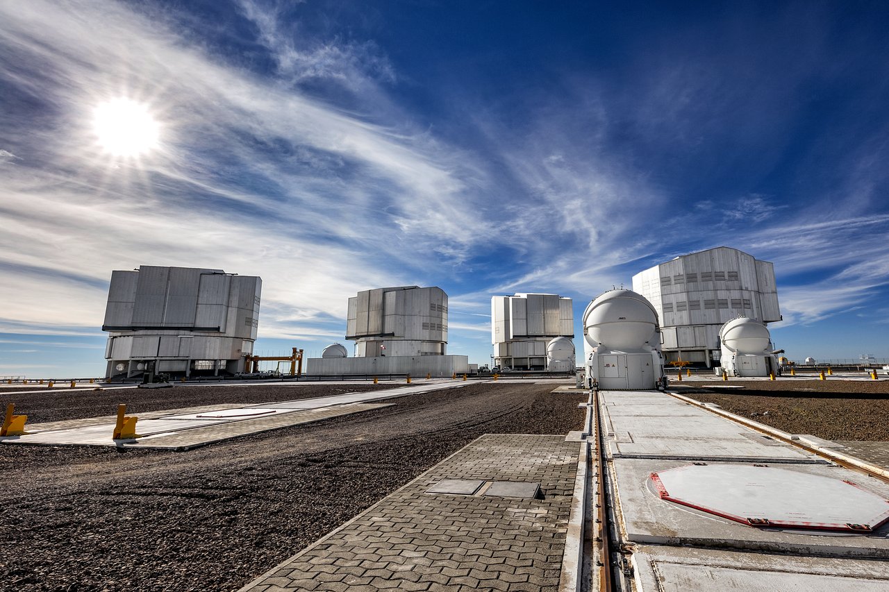 VLT outside | ESO