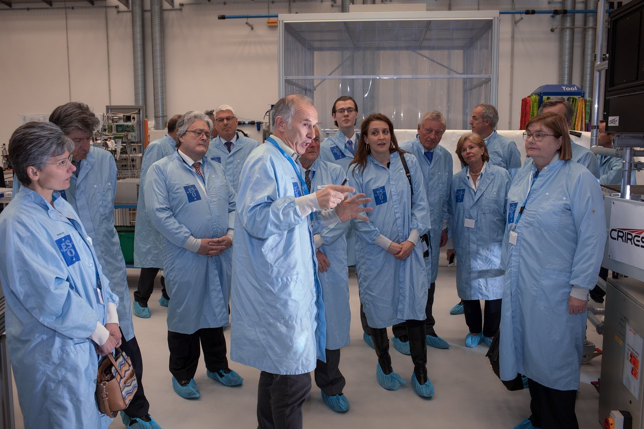 Consular Corps in Bavaria visit ESO HQ | ESO United Kingdom