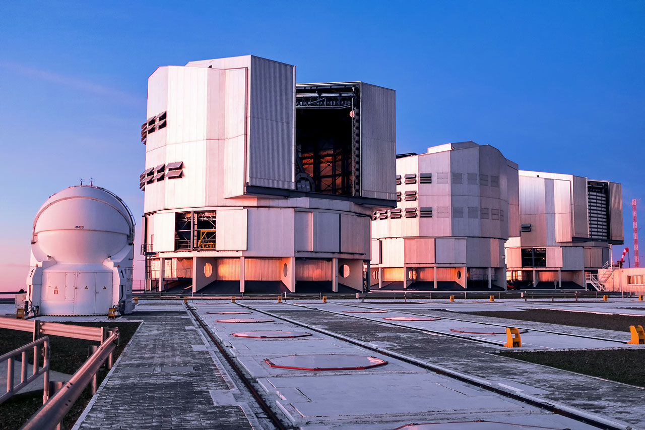 Retrato color de rosa del VLT | ESO España