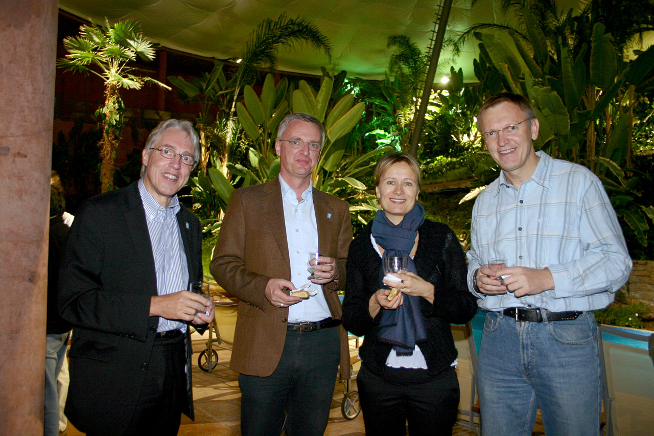 European Commissioner for Research visiting Paranal | ESO Australia