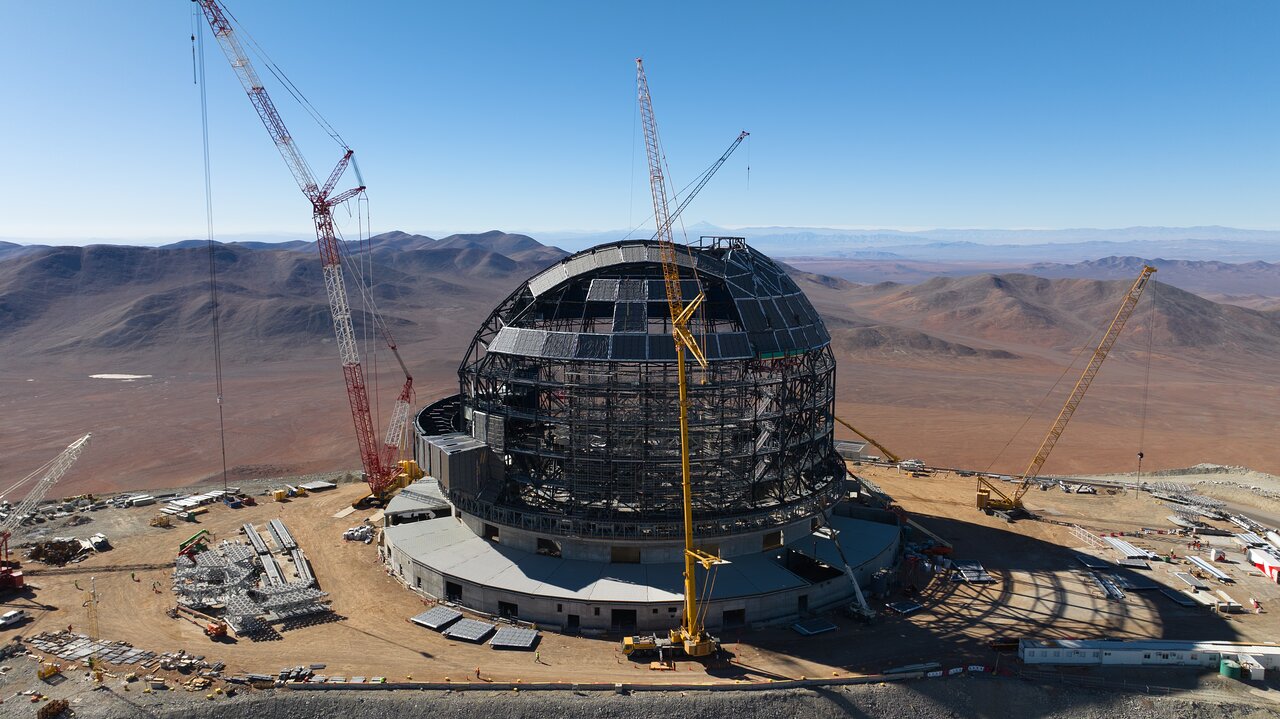 Drone image of the ELT dome construction | ESO Polska
