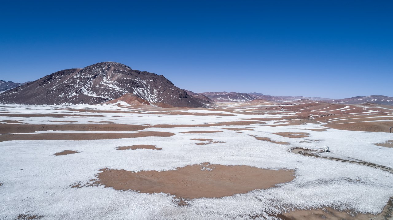 A telescope in the snow | ESO United Kingdom