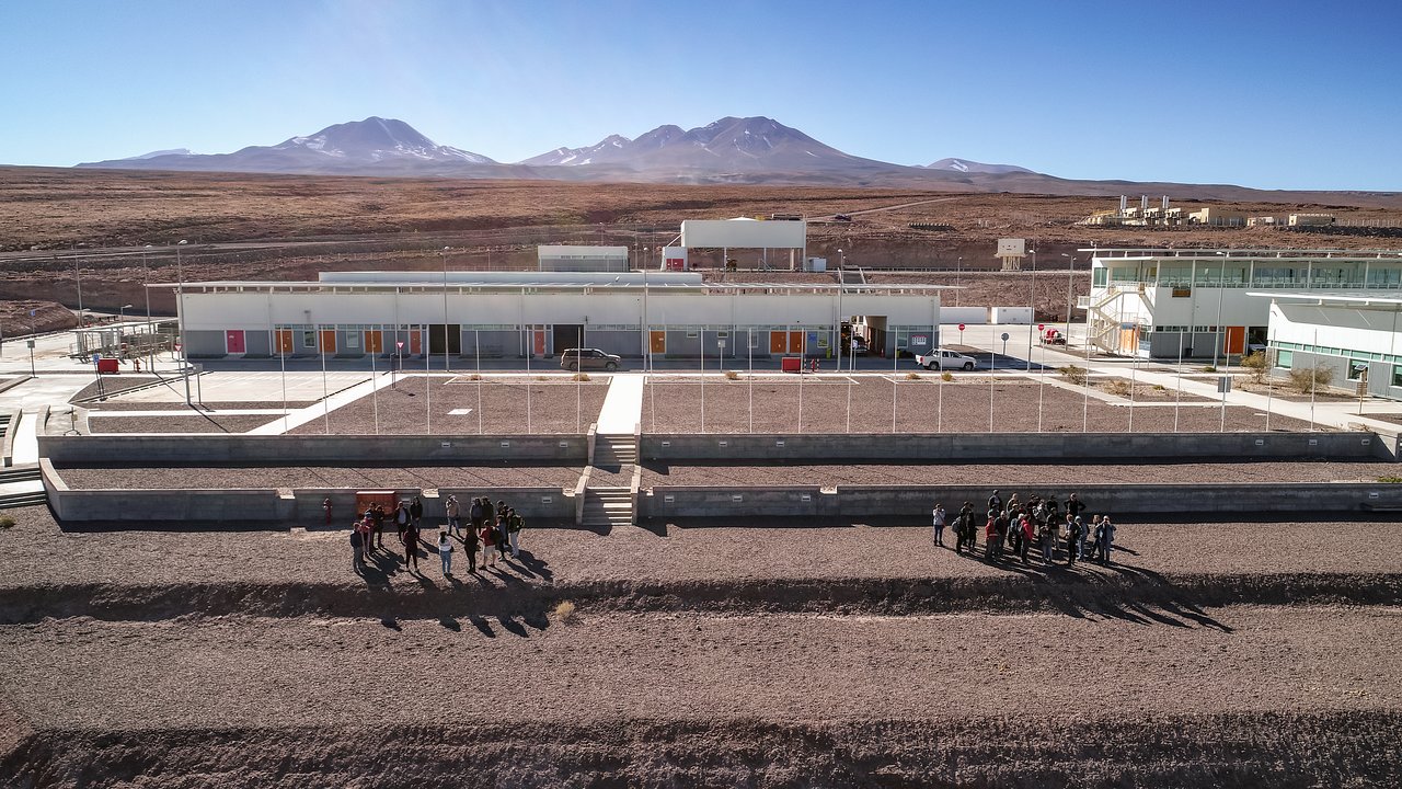 ALMA's Array Operations Site | ESO Chile