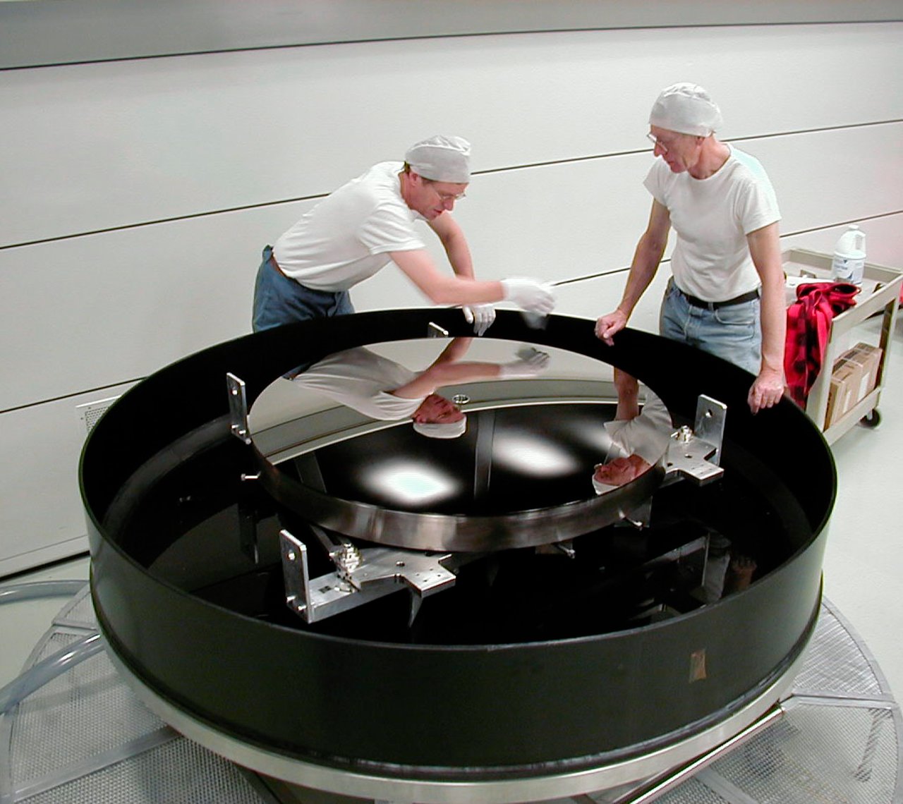 VLT M2 Beryllium mirror | ESO