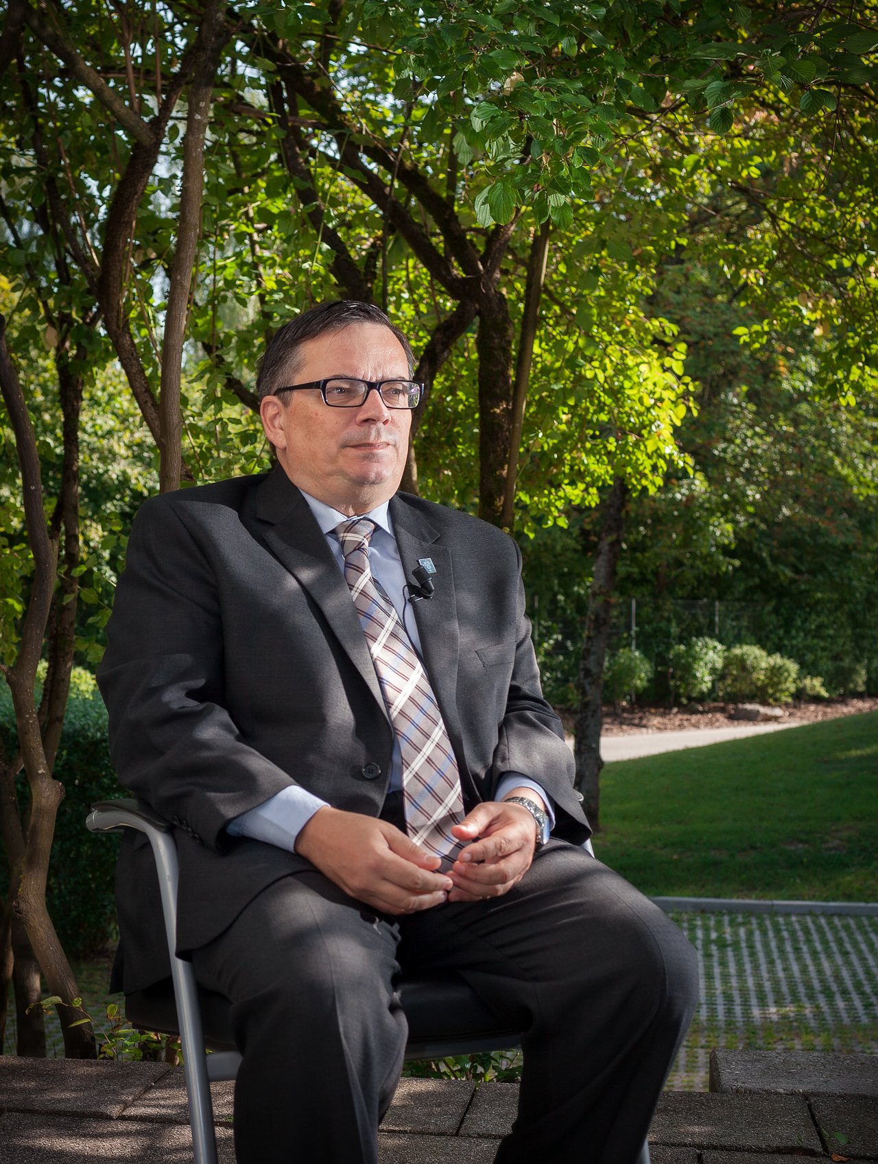 Xavier Barcons on set with the ESOcast | ESO