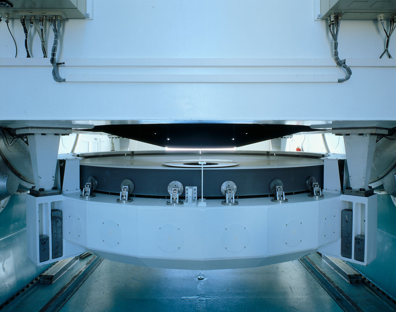 NTT M1 mirror cell | ESO Ireland