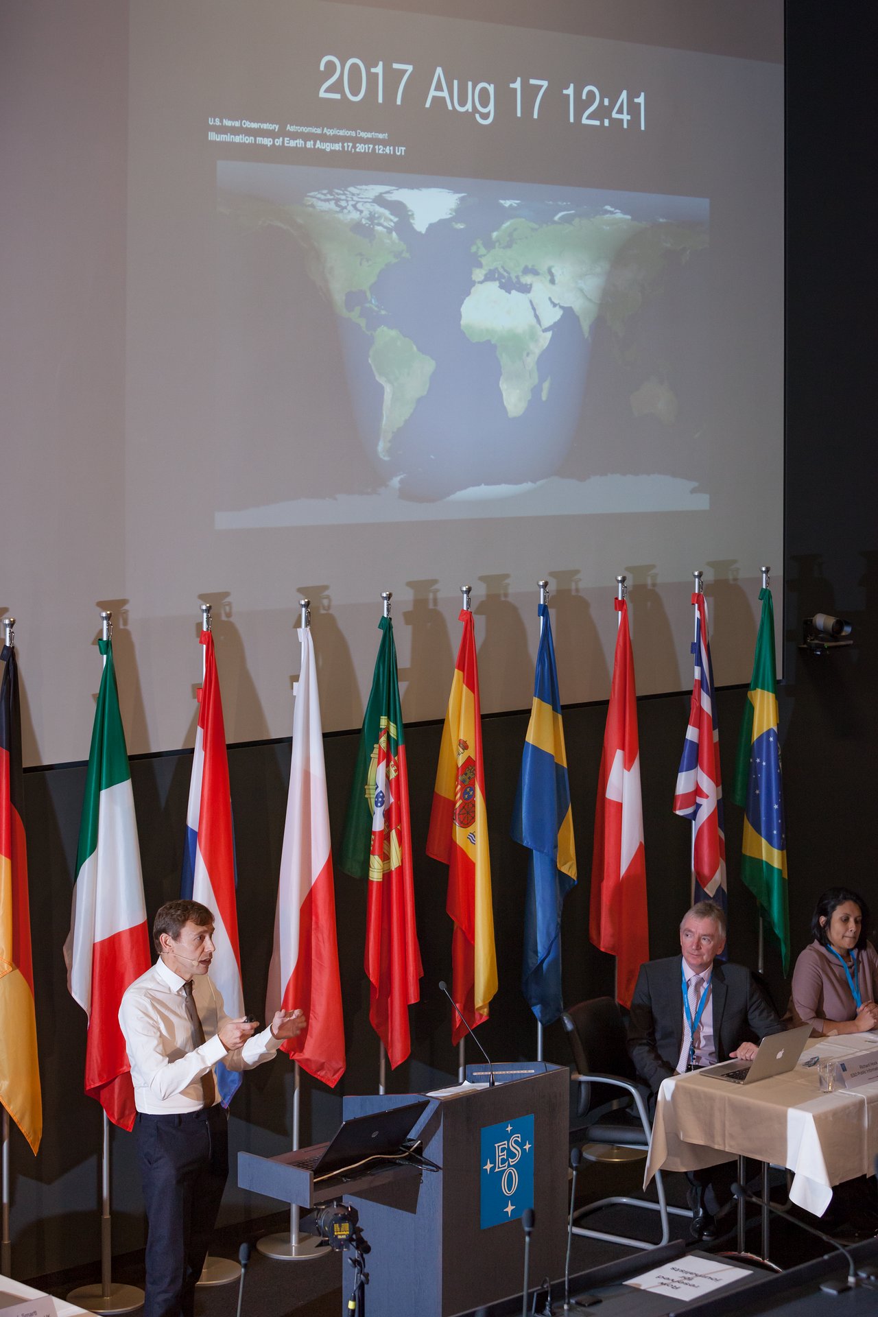 Stephen Smartt at ESO press conference announcing neutron star merger ...