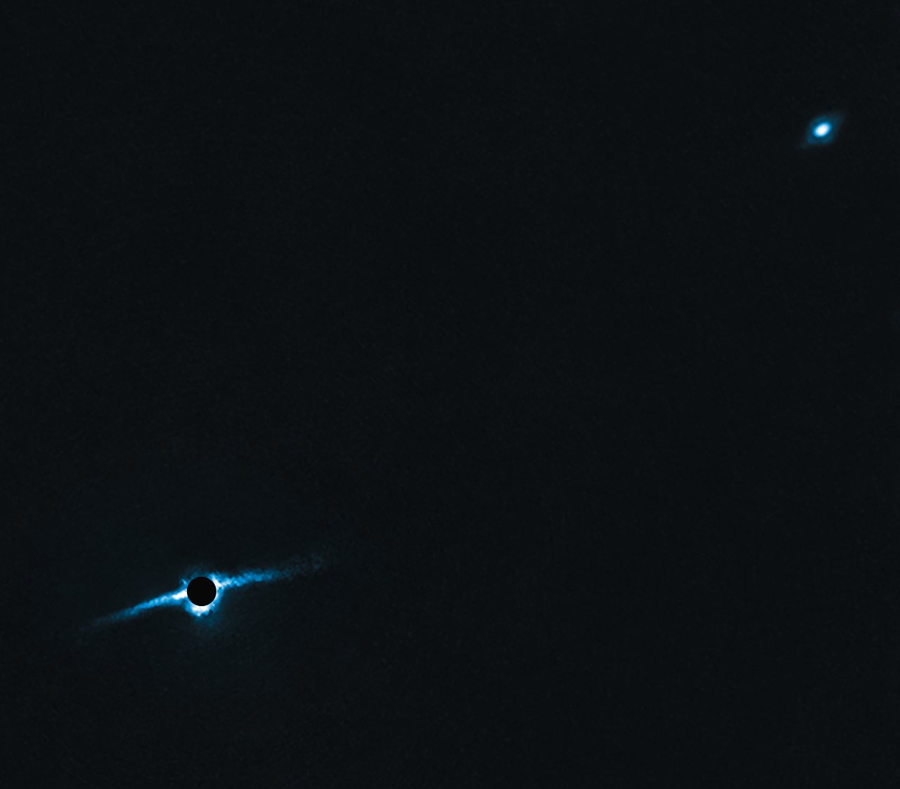 Planet-hunting SPHERE images first circumbinary planet system with disc ...