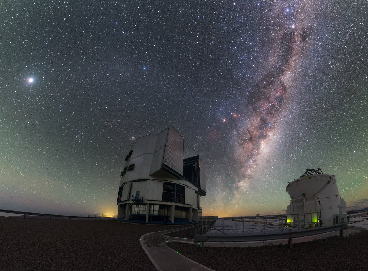 Antu and the Milky Way | ESO