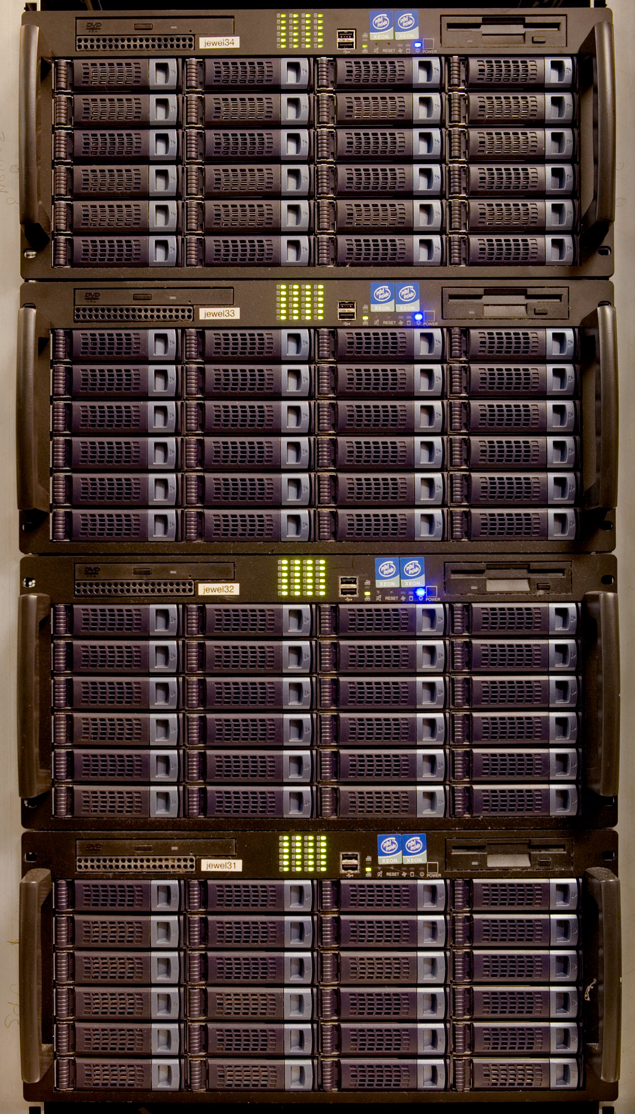 Science archive racks | ESO