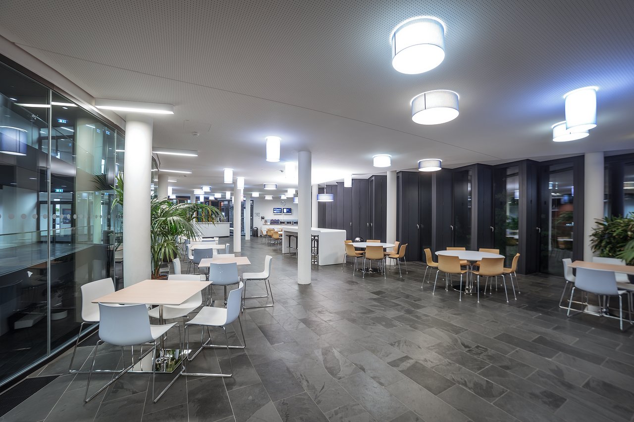 Cafeteria of building ABC | ESO España