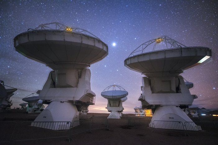 ALMA observes the night sky | ESO Portugal