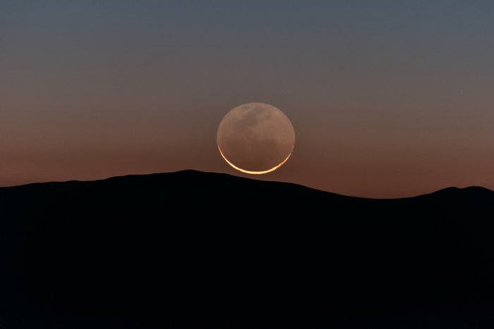 Good Moon rising | ESO