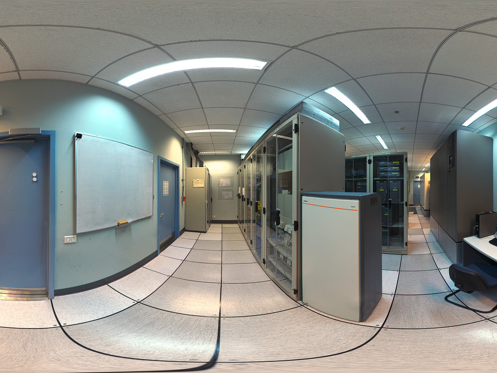 Computer room panorama | ESO