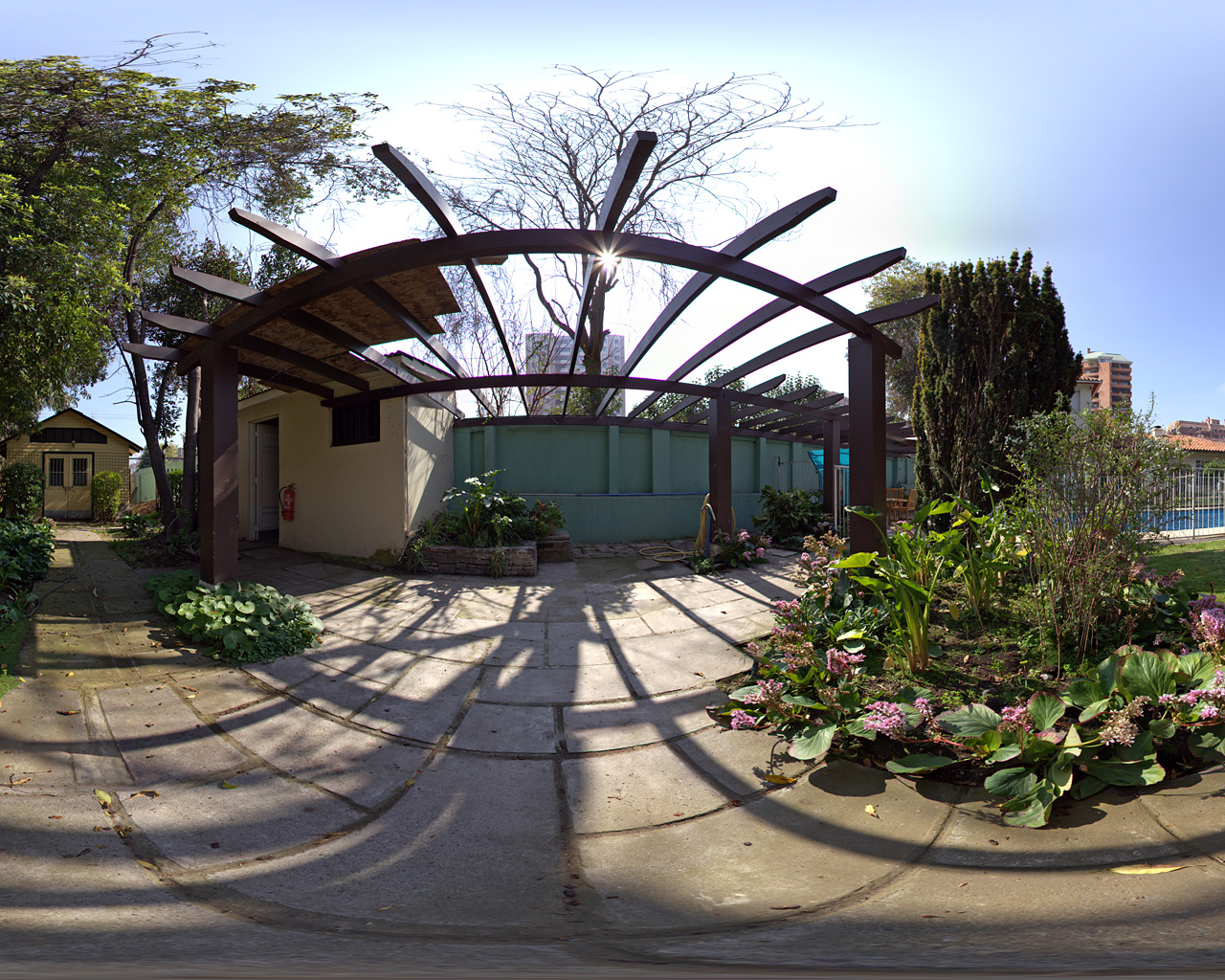 Guesthouse gardens | ESO