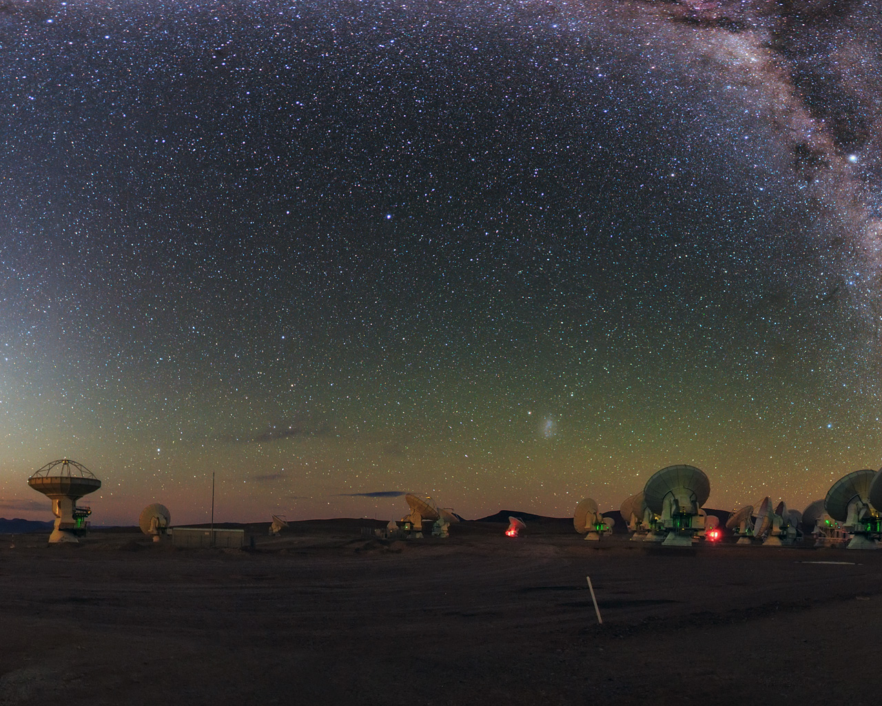 A cosmic rainbow in Ultra HD | ESO