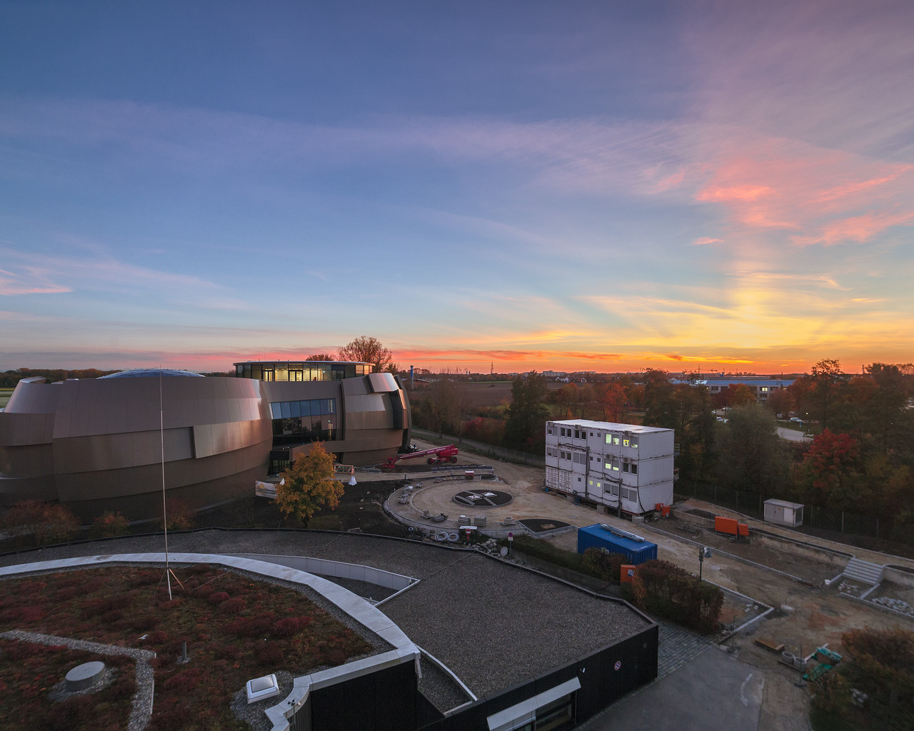 The Planetarium and the Sun Pillar | ESO