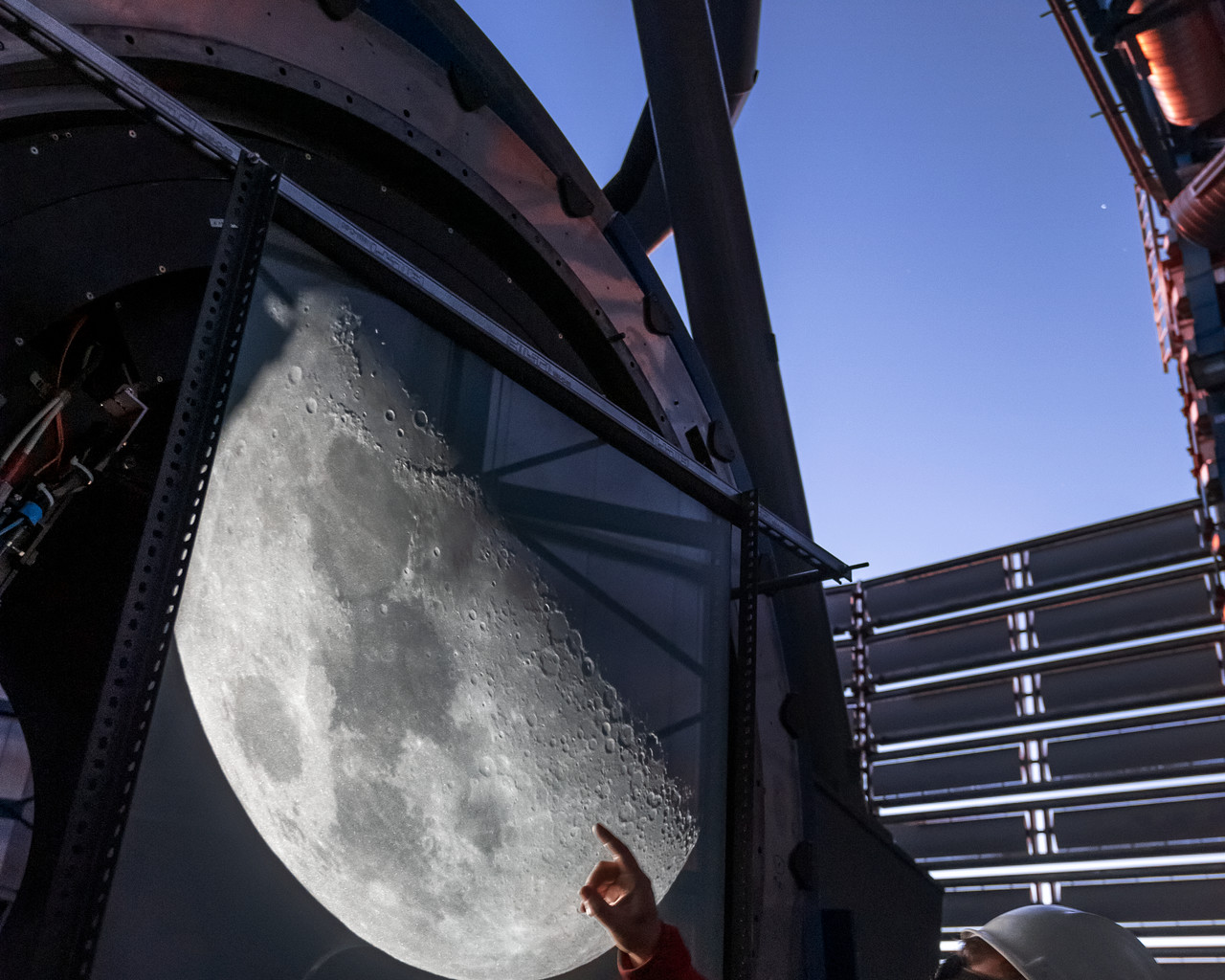Face to face with the Moon | ESO