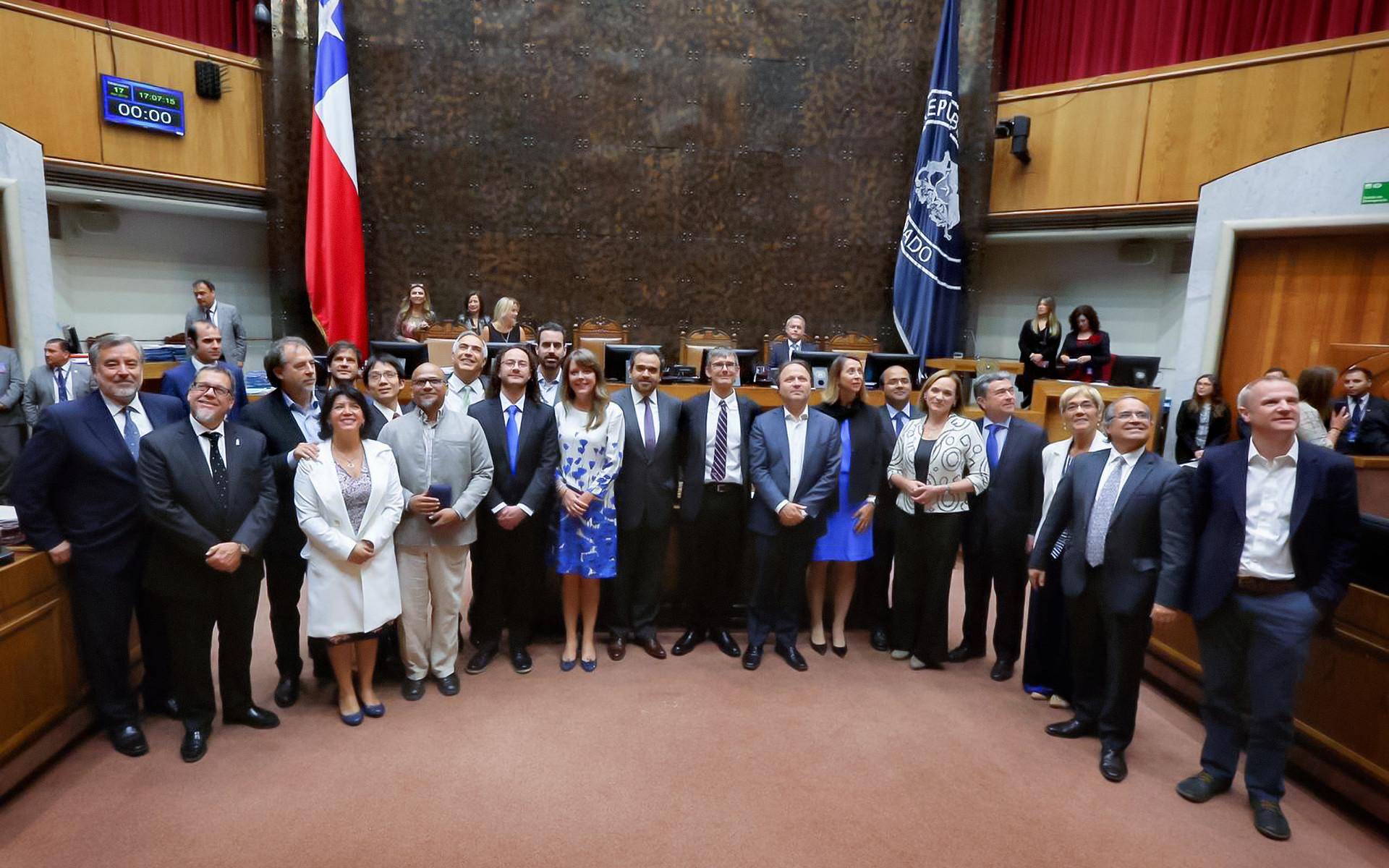ALMA Delegation at the Chilean Senate | ESO