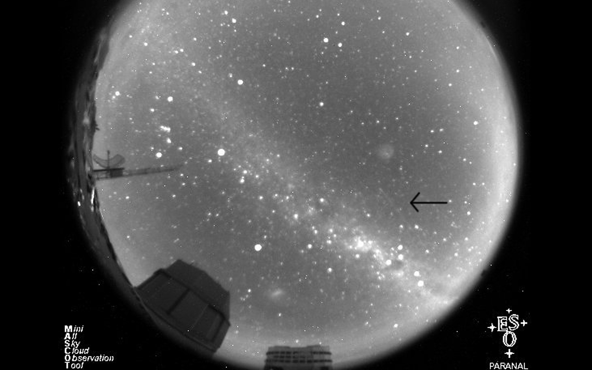 Meteor in a MASCOT image | ESO