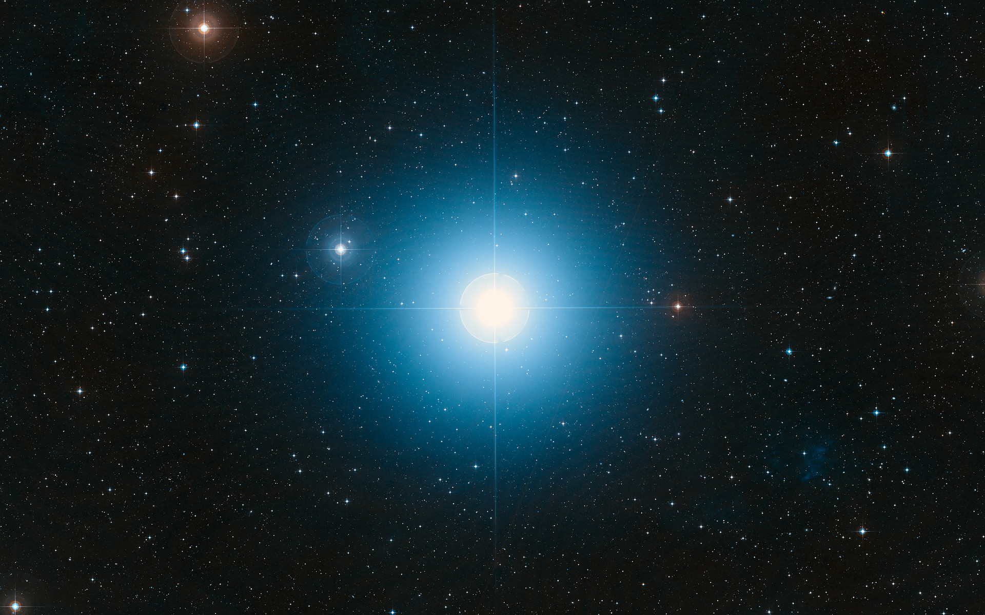 Wide-field view of the sky around the bright star Fomalhaut | ESO