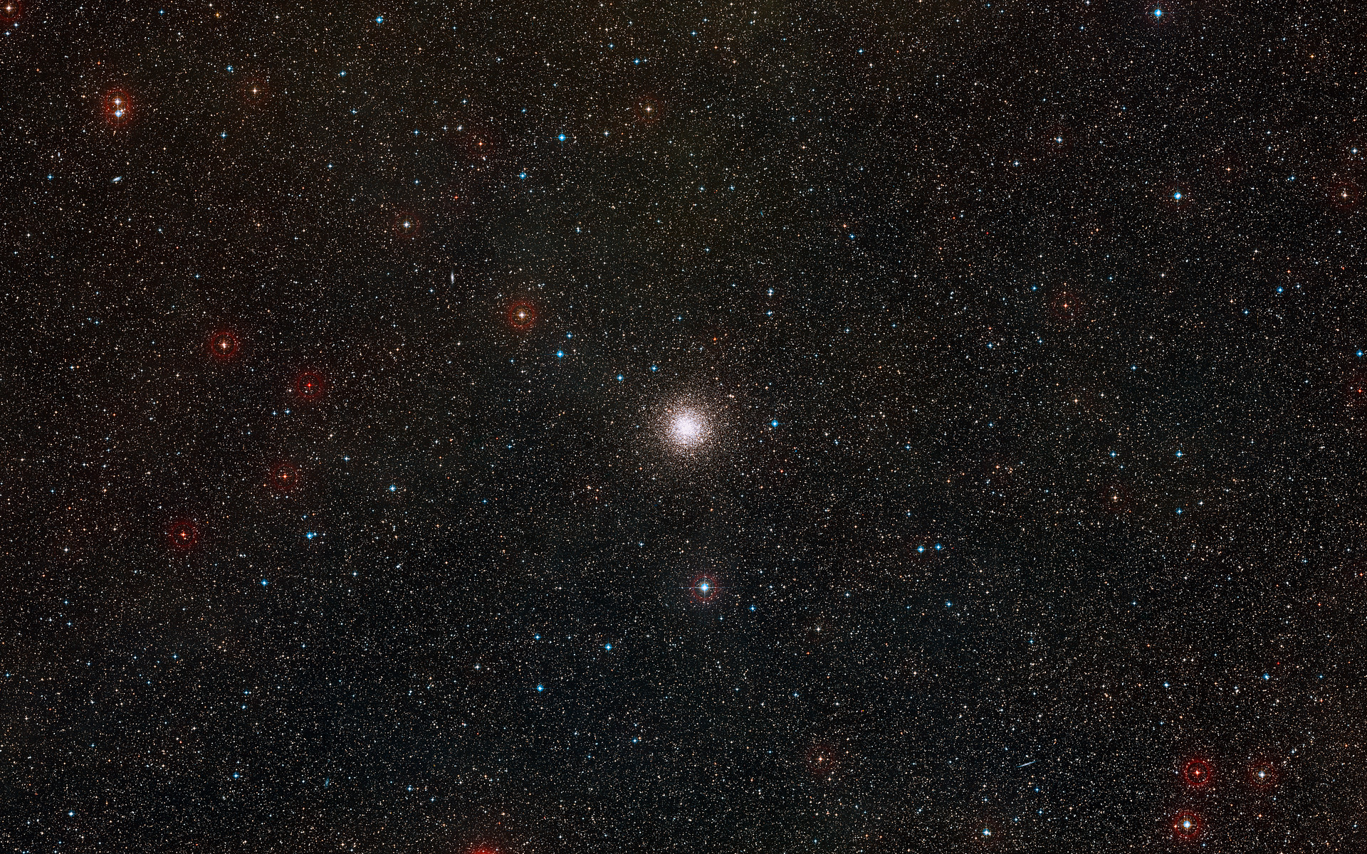 Wide-field image of the sky around the globular star cluster NGC 3201 | ESO