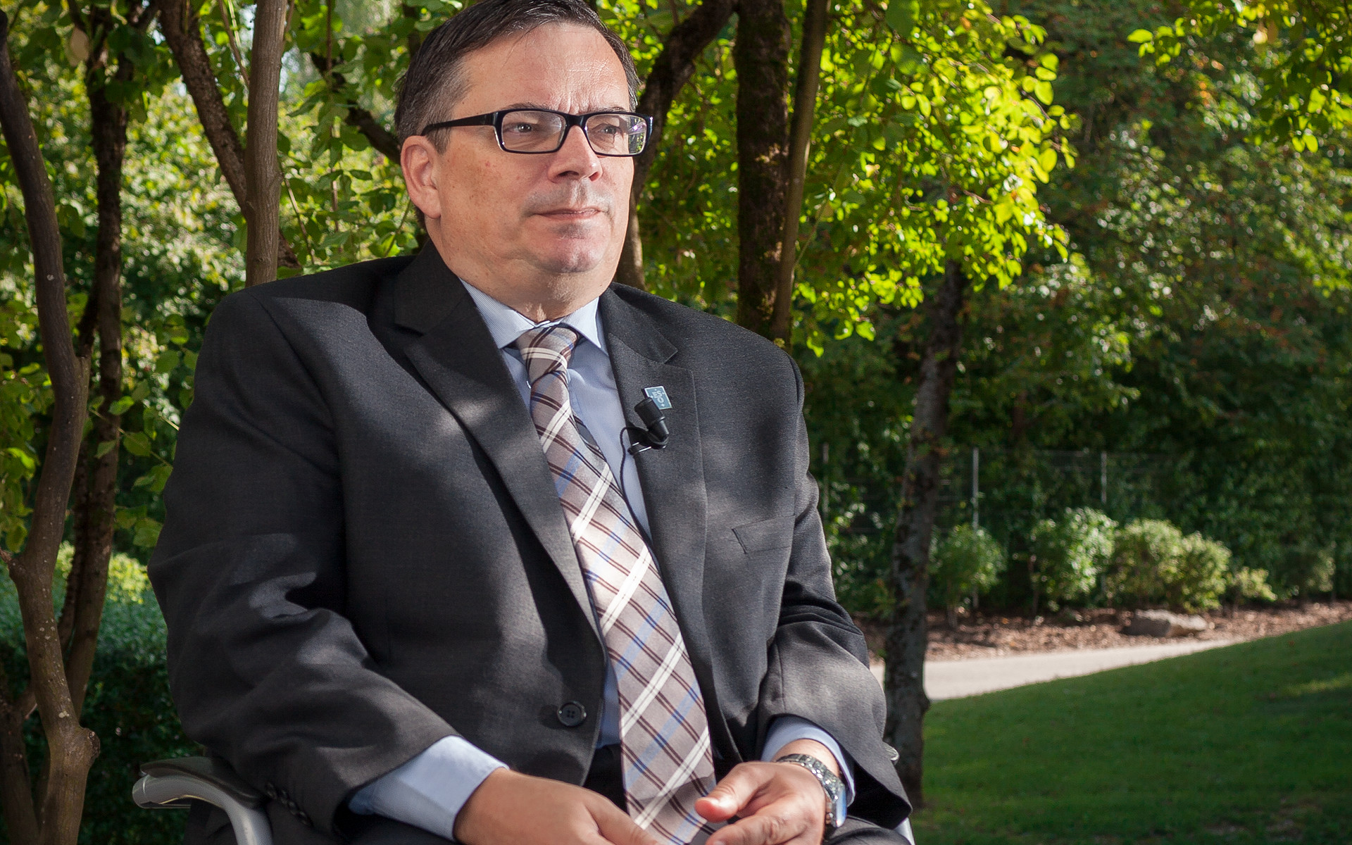 Xavier Barcons on set with the ESOcast | ESO