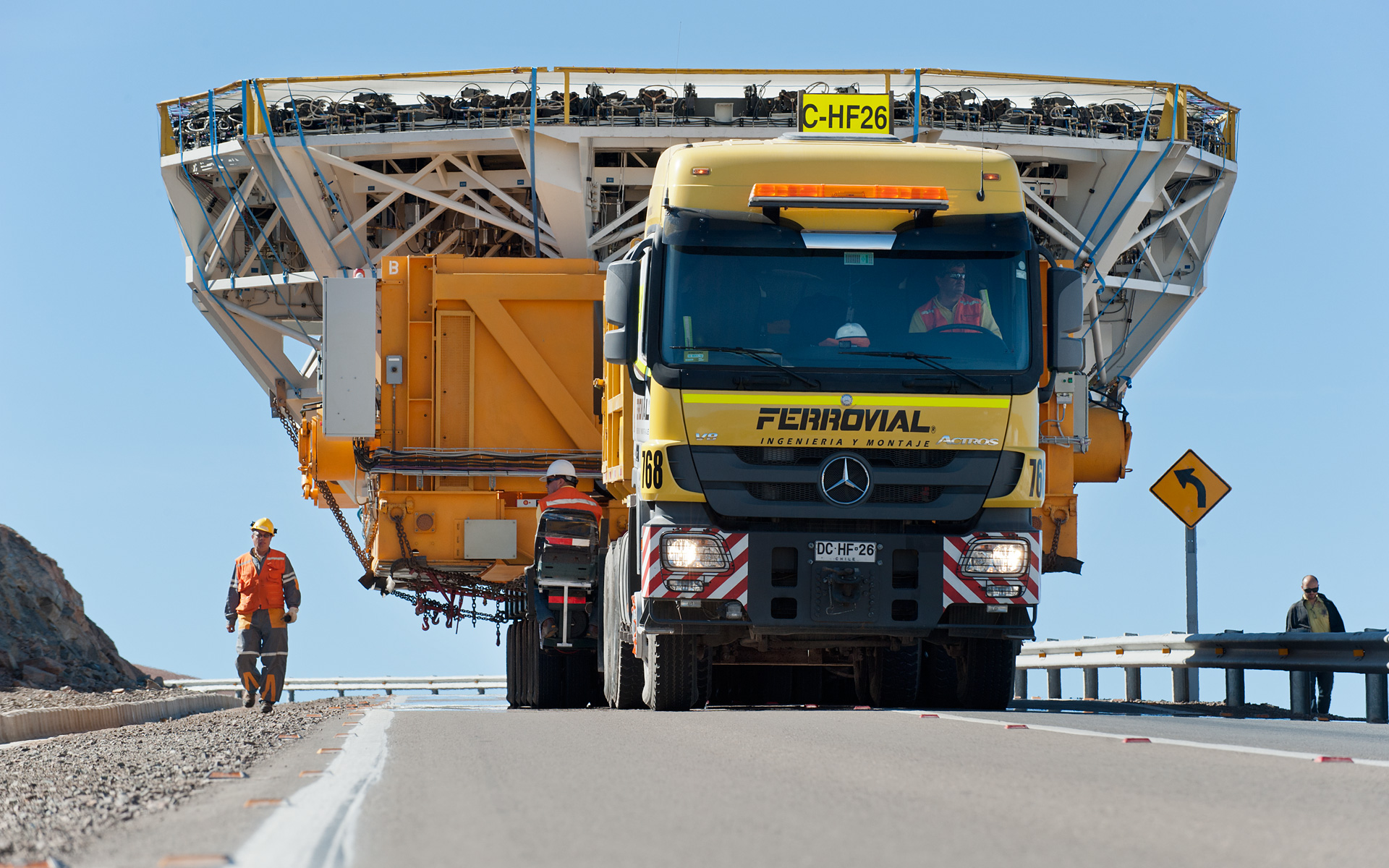 Transportation of UT4 cell | ESO