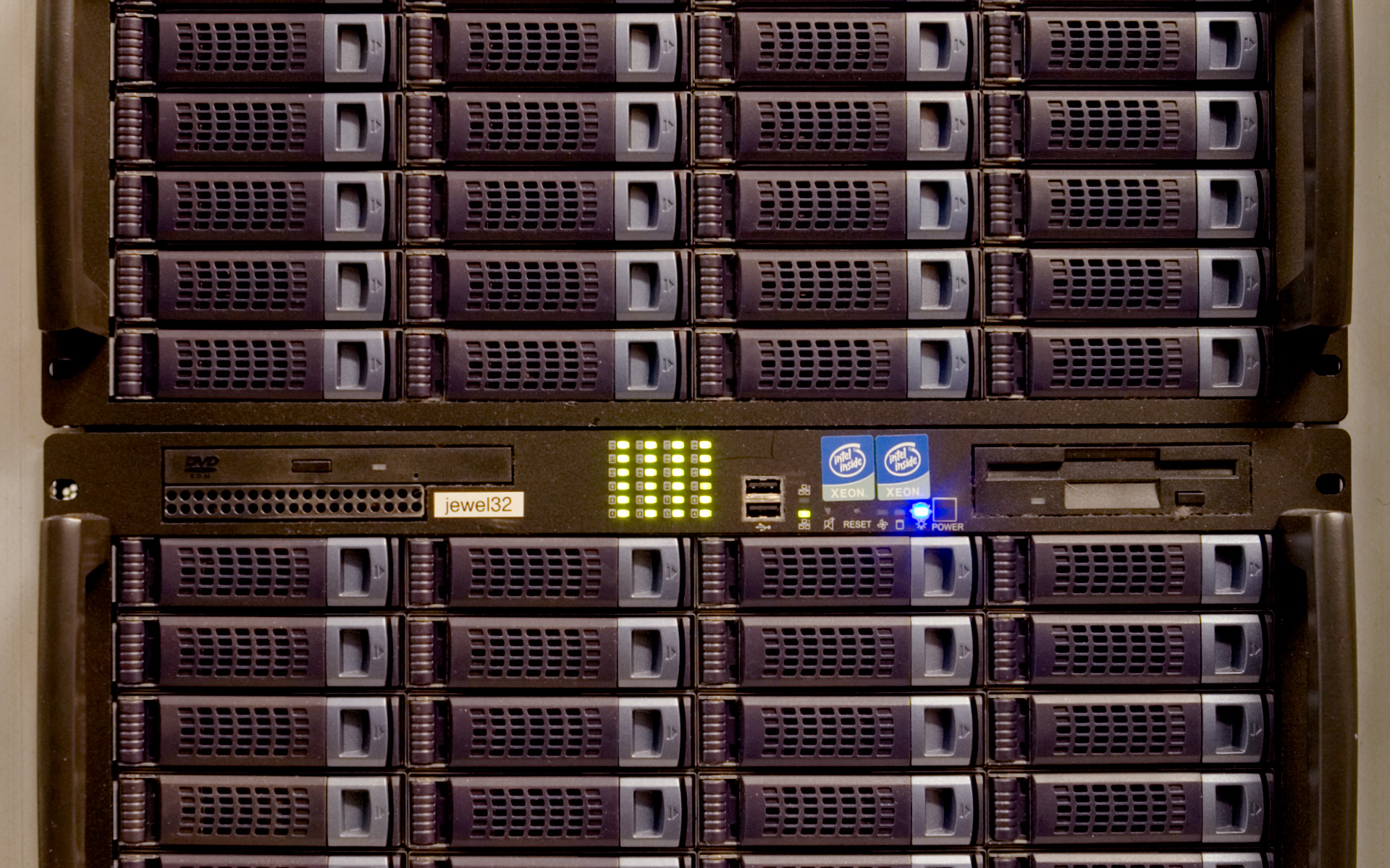 Science archive racks | ESO