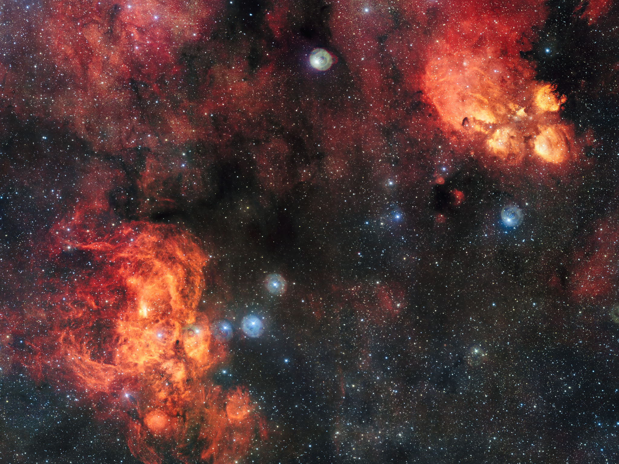 The Cat’s Paw and Lobster Nebulae | ESO
