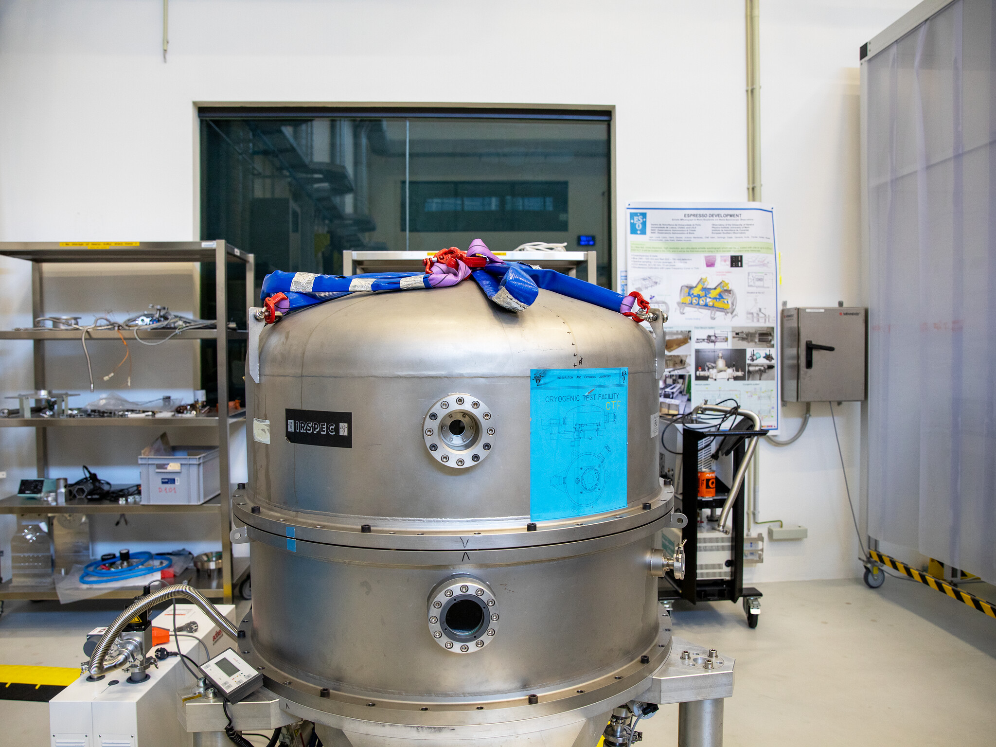 Cryogenic facility at the Large Integration Hall | ESO