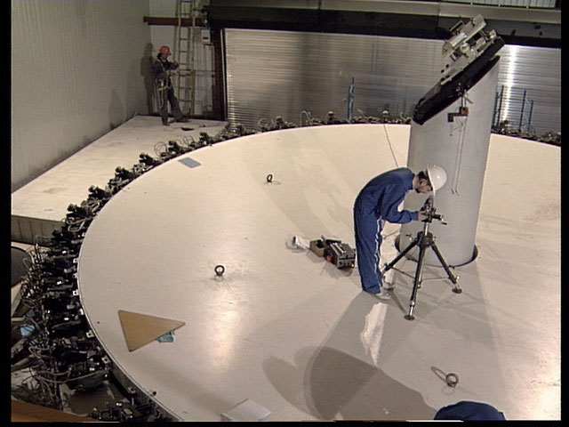 M1 dummy cell positioning | ESO Belgique